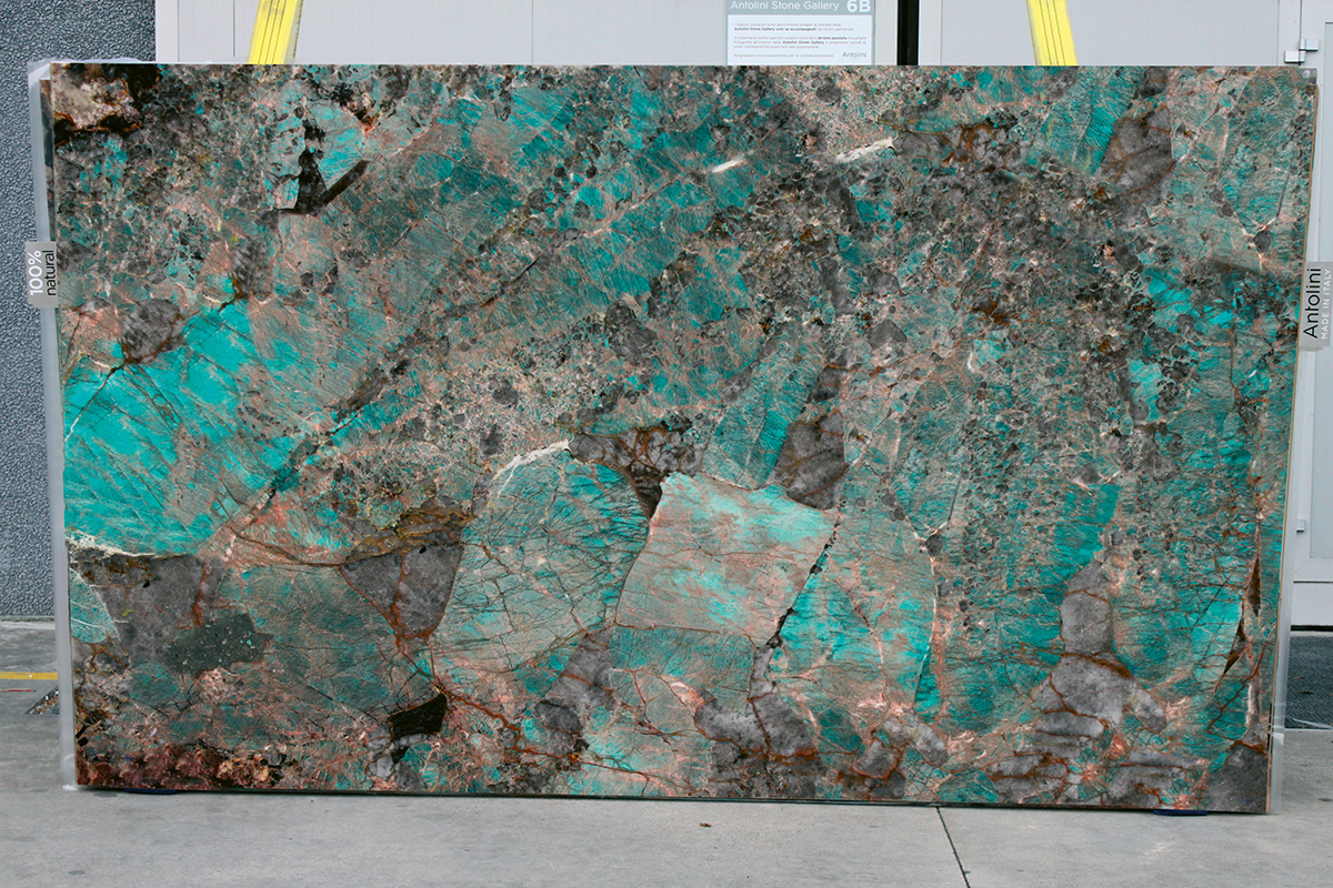 Quartzite stone sets off architectural designs - Coverings